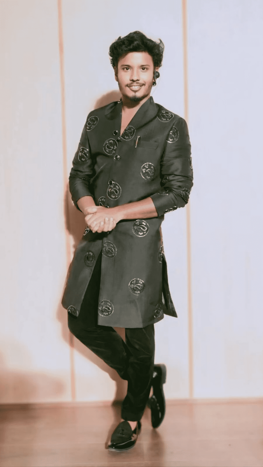 Muthu Kumaran Jegatheesan (Bigg Boss Tamil) Wiki, Biography Age, Family, Images - StudyBizz Bigg ...