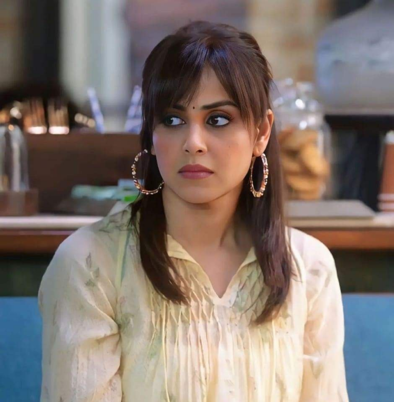 Genelia D'Souza Wiki, Biography, Age, Height, Weight, Husband ...
