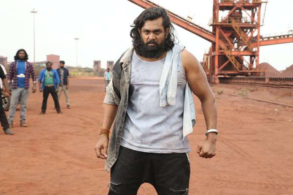 Dhruva Sarja Age, Family, Images, Wife, Biography, Wiki & More - Film ...