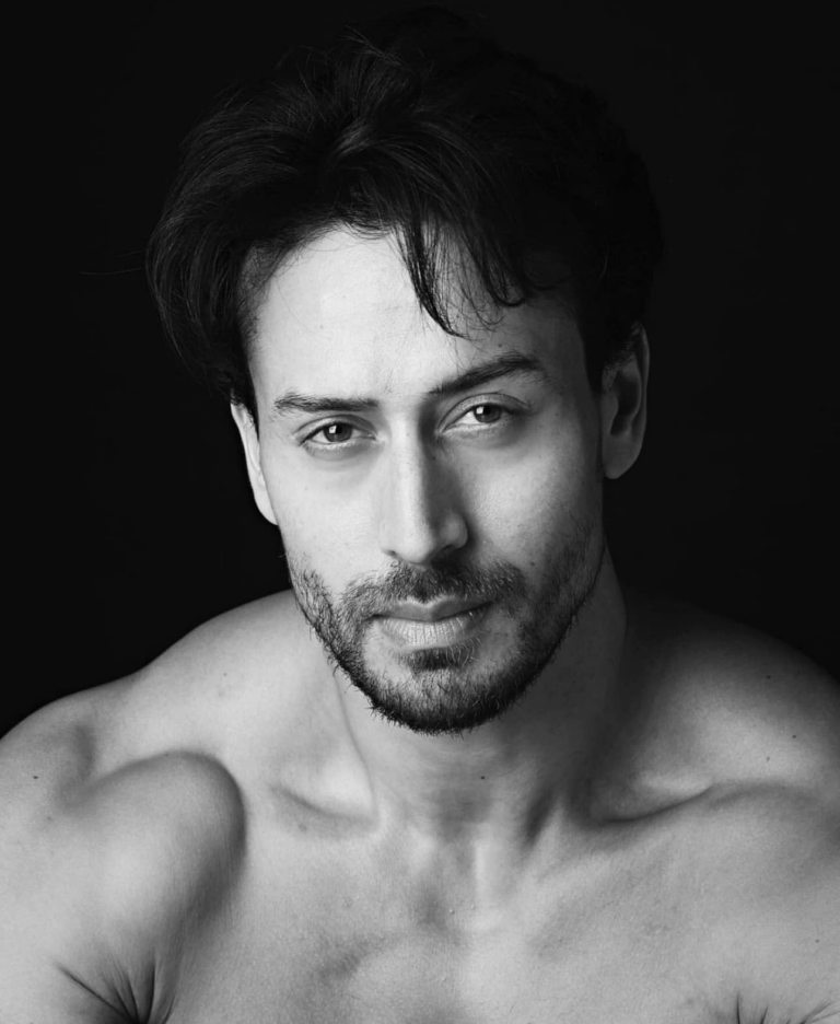 Tiger Shroff Age, Family, Images, Biography, Wiki & More - Film Updates