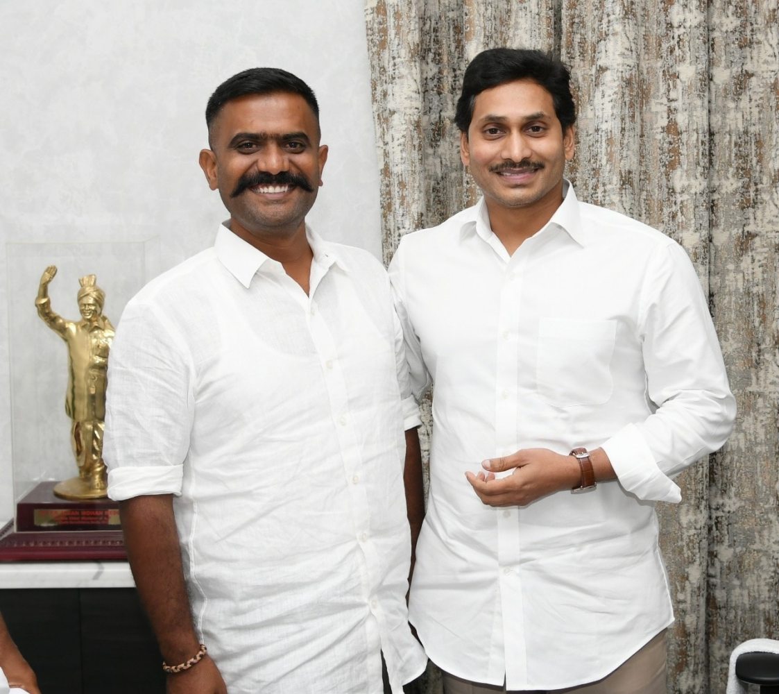Kethireddy Venkatarami Reddy Biography, Age, Spouse, Family, Native, Political party, Wiki, and ...