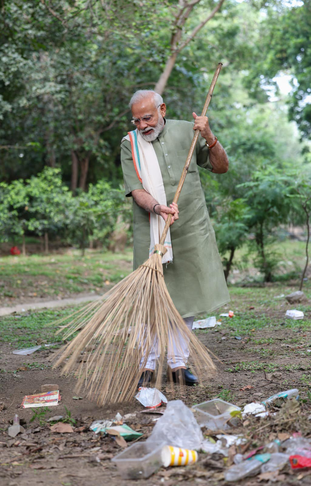 Narendra Modi Biography, Age, Spouse, Family, Native, Political party ...