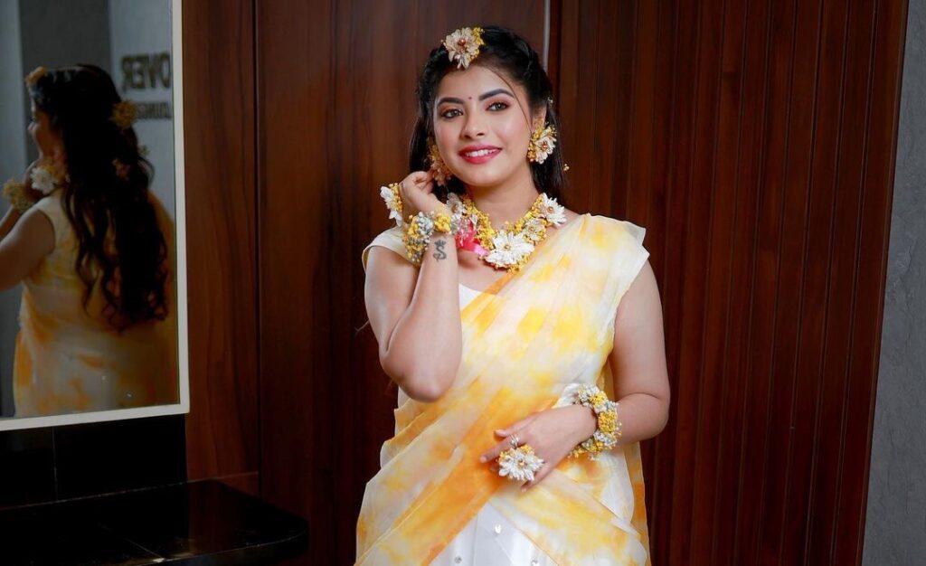 Sandhya Ramachandran Age, Family, Husband, Serials, Biography, Wiki ...