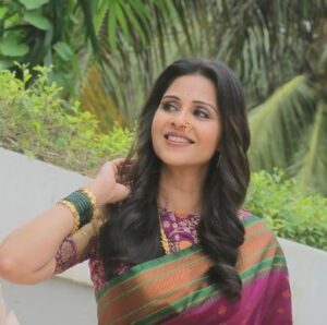 Manasi Salvi Age, Family, Images, Boy Friend, Husband, Biography, Wiki ...