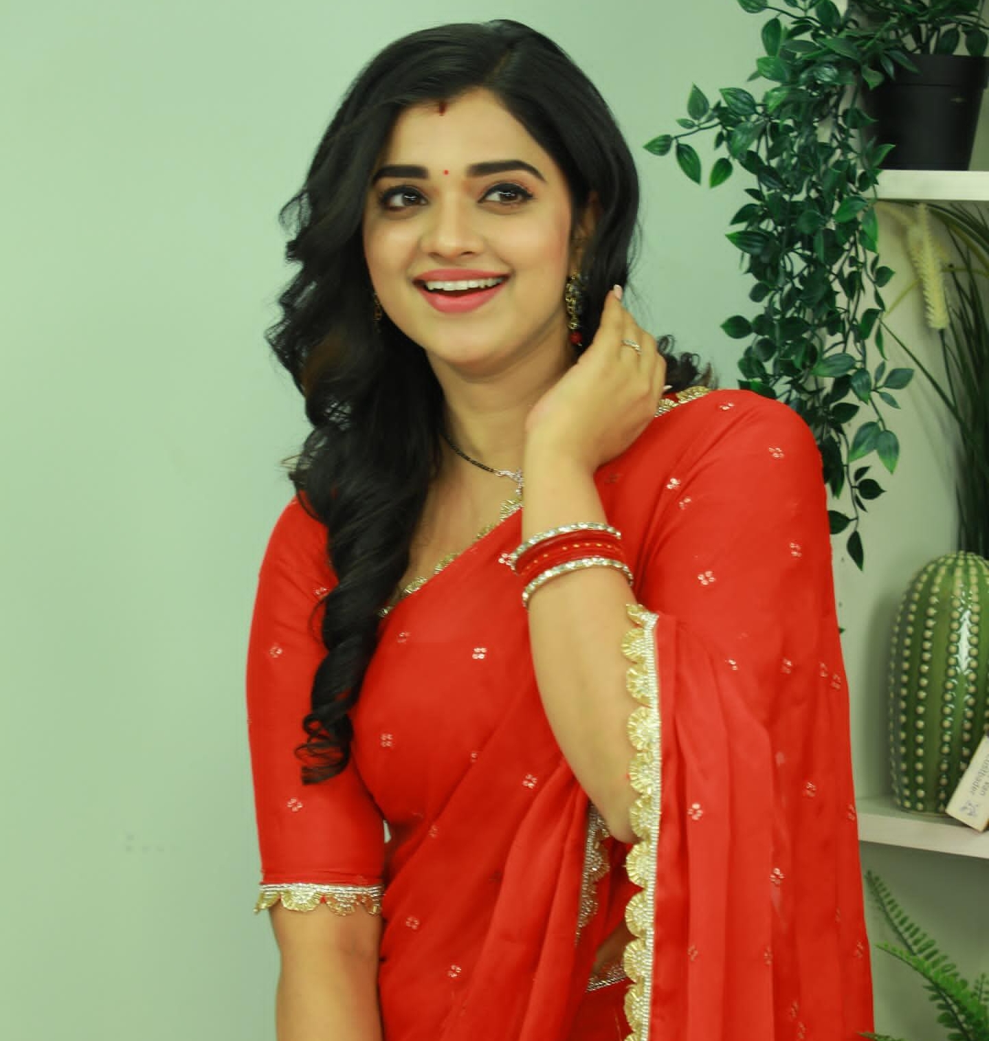 Soniya Suresh Age, Family, Images, Biography, Wiki & More - Serial Updates
