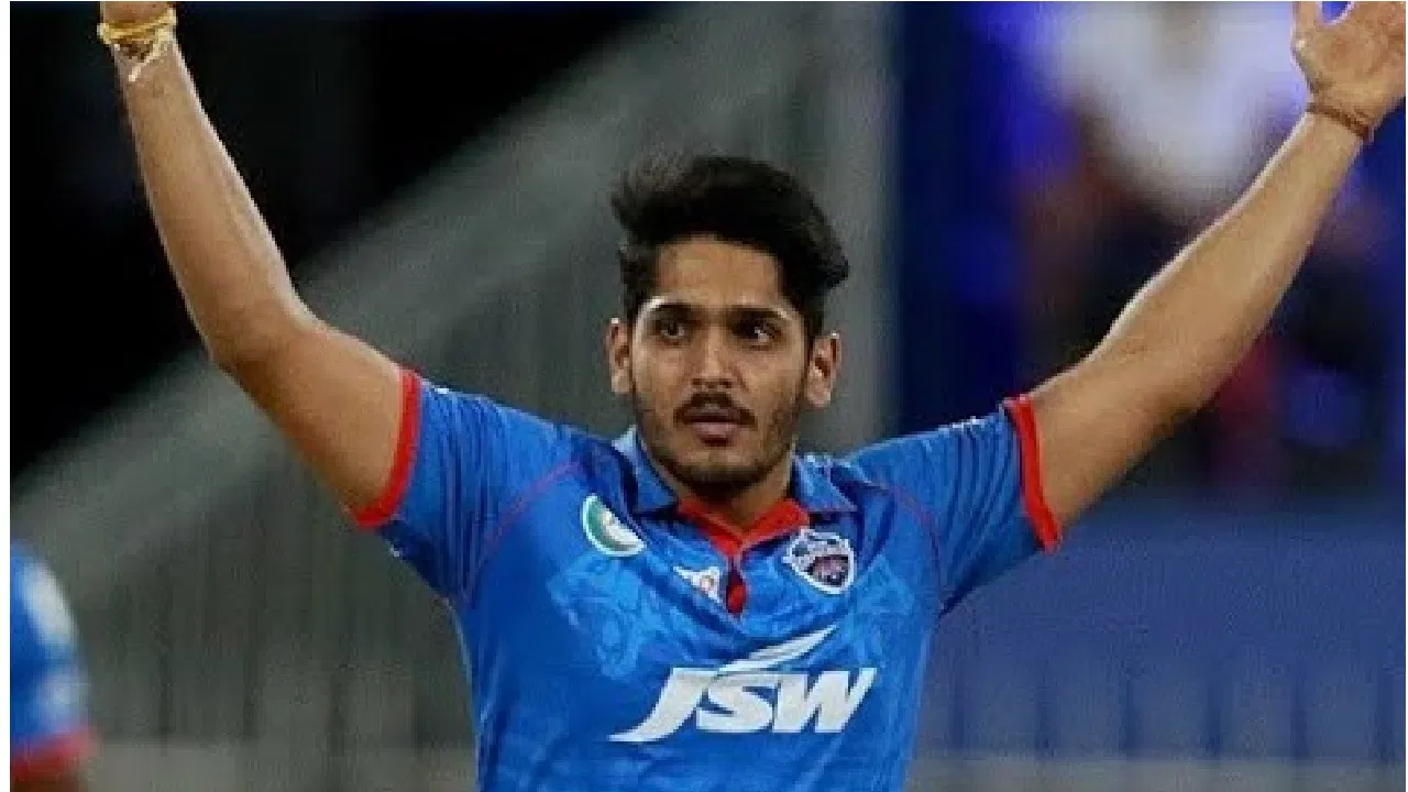 Tushar Deshpande Profile, Biography, Age, Country, Cricket stats, Wife ...