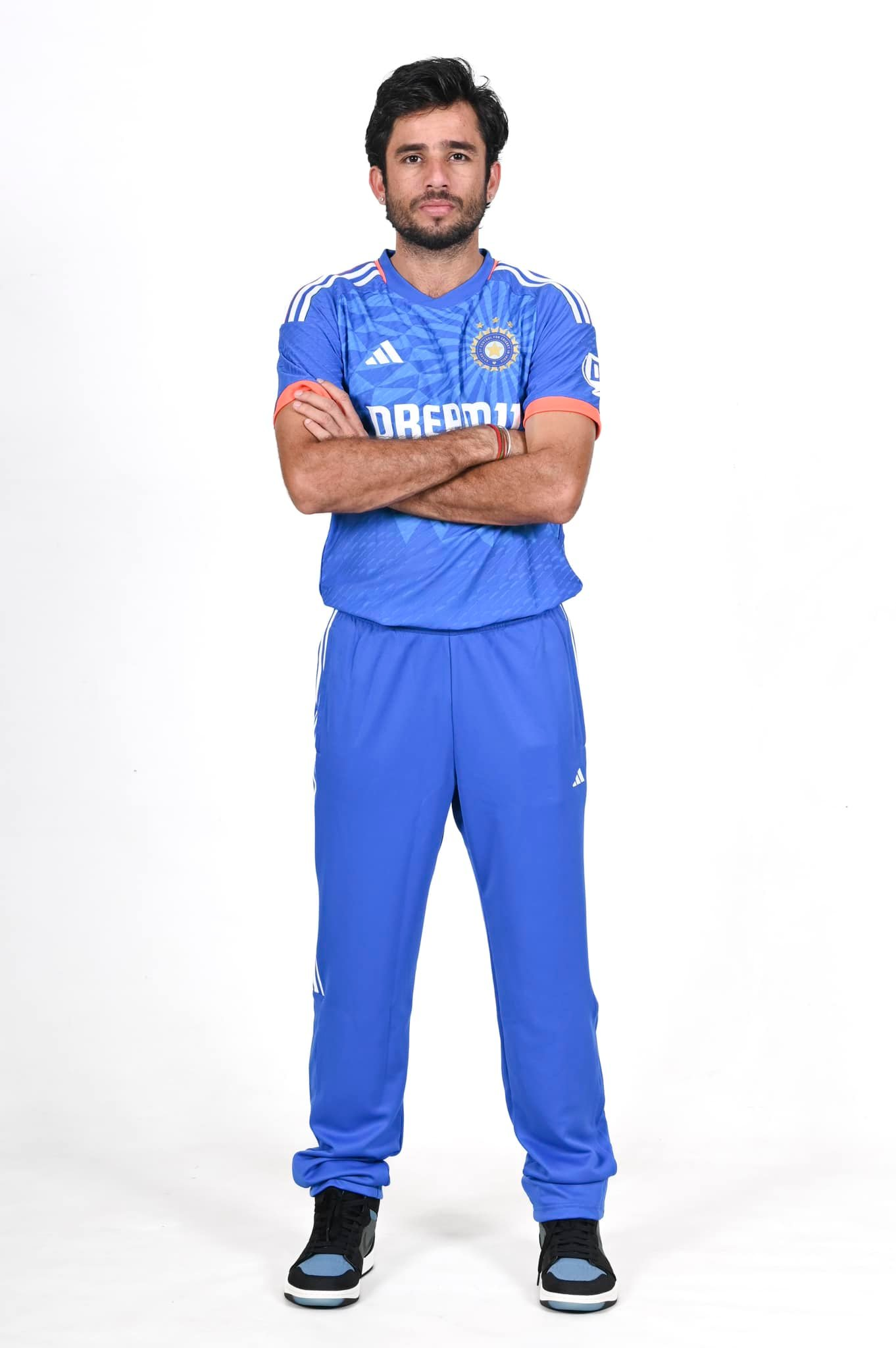 Ravi Bishnoi Biography, Profile, Age, Country, Cricket Stats, Wife ...
